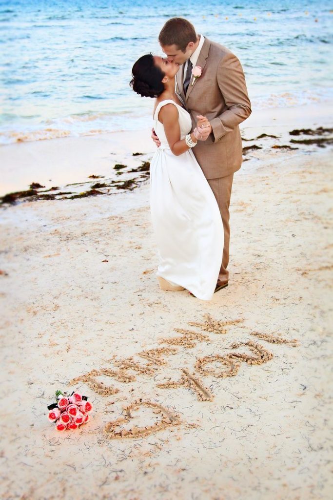 Darling Destination Wedding Ideas | Save The Dates